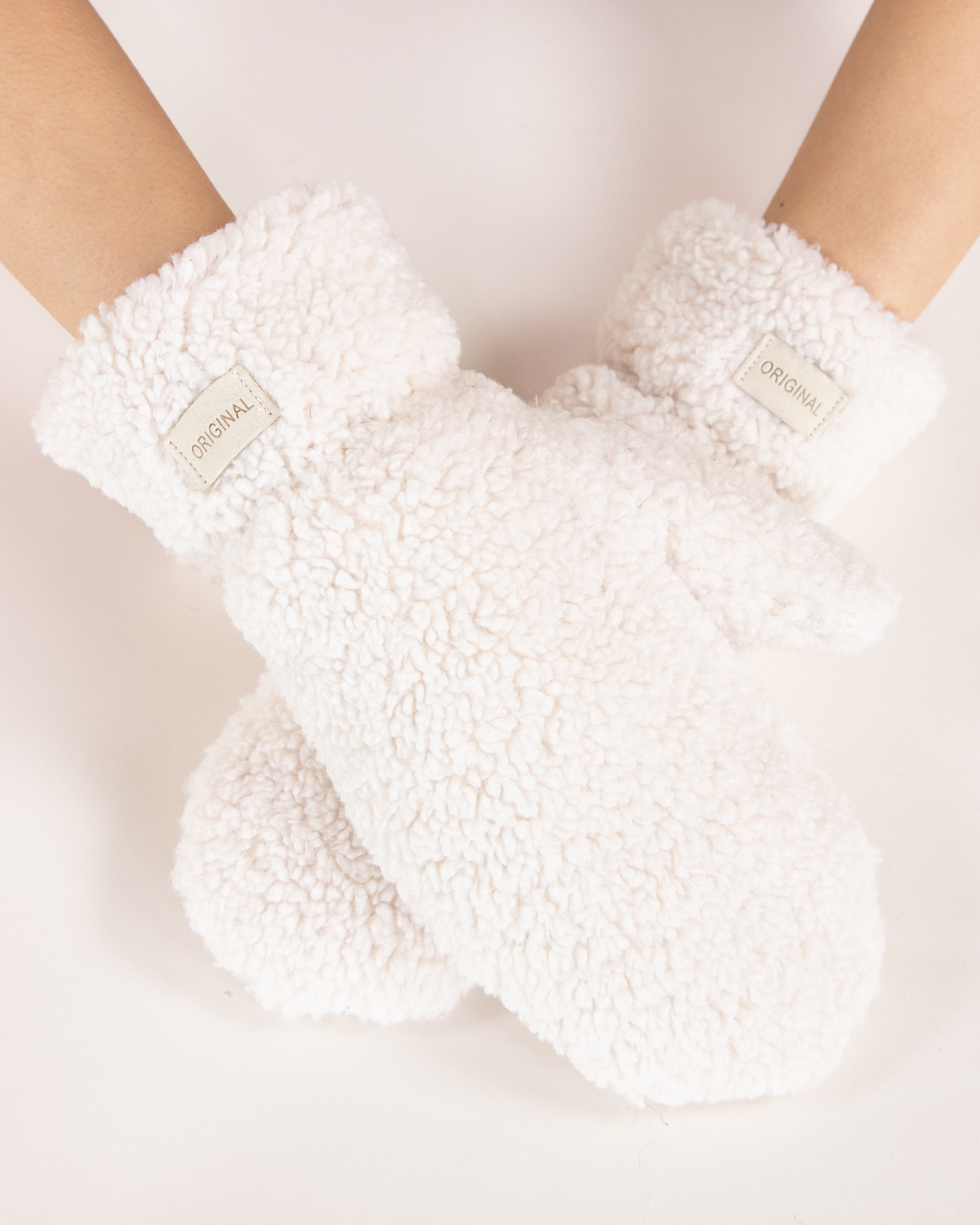 Solid Sherpa Mittens - BEIGE (Pack of 6) – ORIGINAL USA